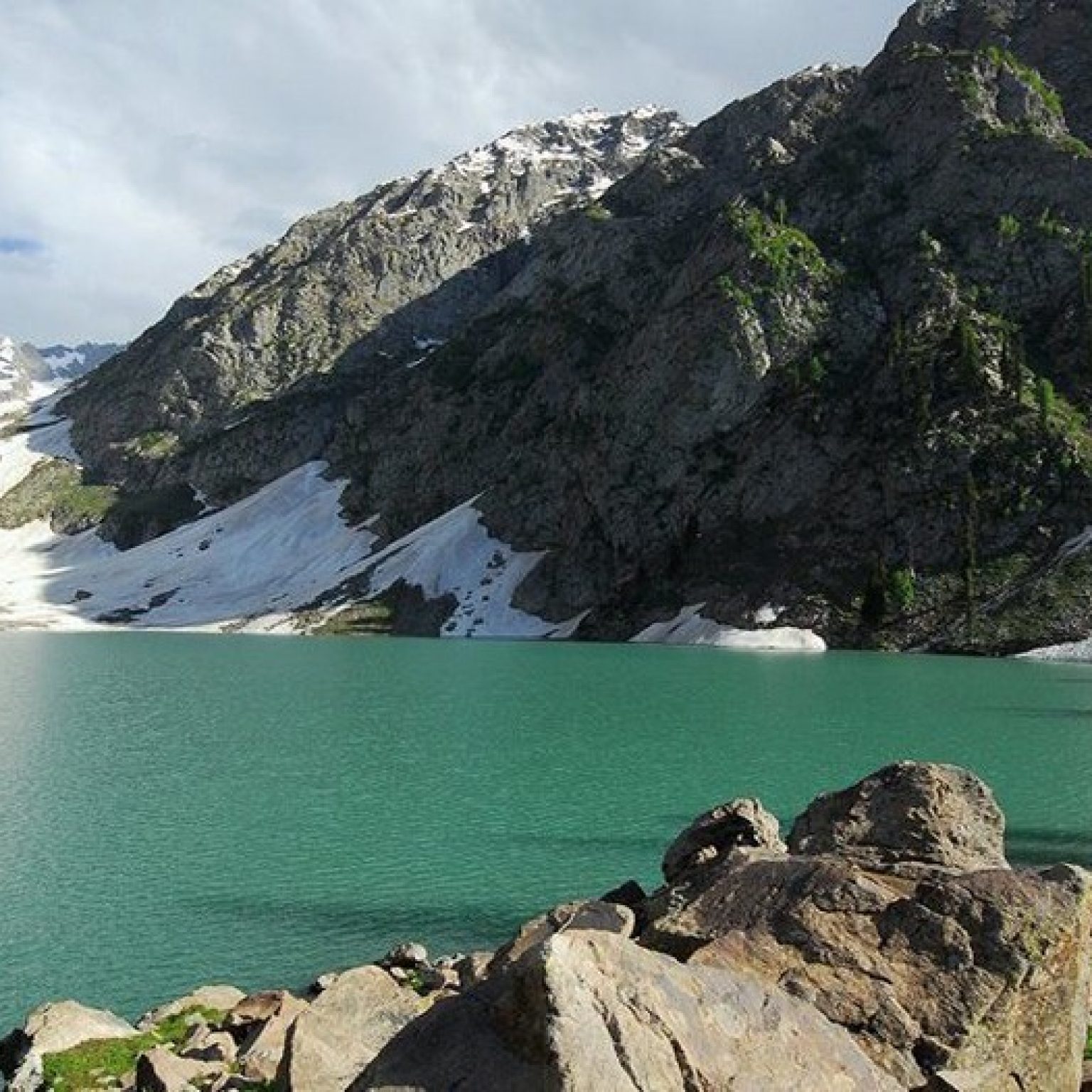 Amazing Alpine lakes in Swat valley you have never heard of before - Korbah
